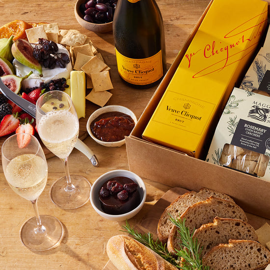 Gourmet Entertaining Hamper With Clicquot｜Gifts Australia
